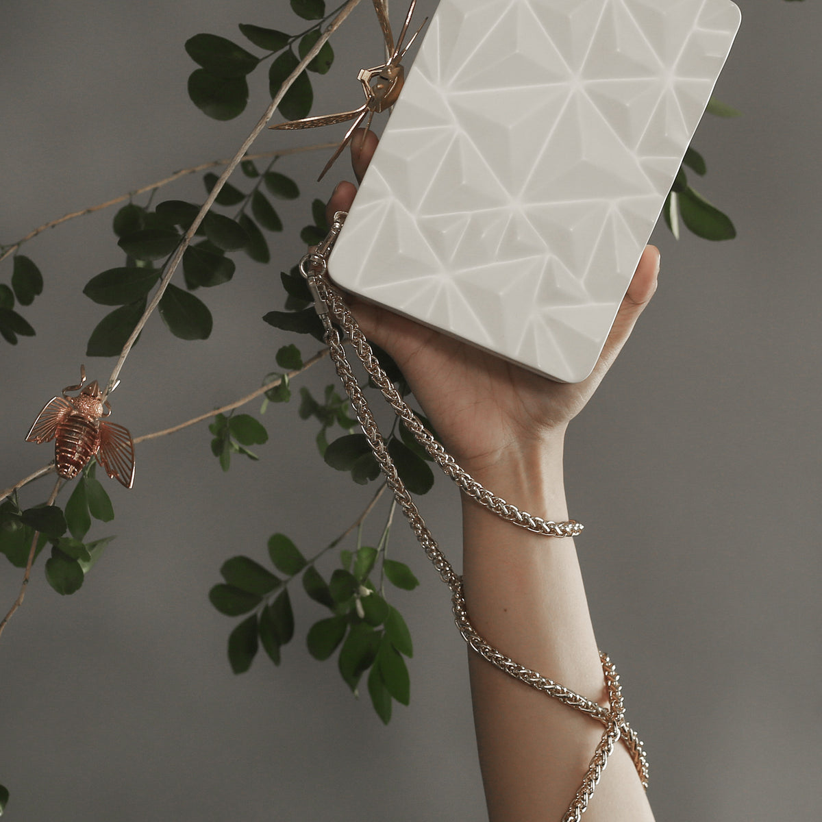 Triangle Cream Firefly Clutch – Ganpatis