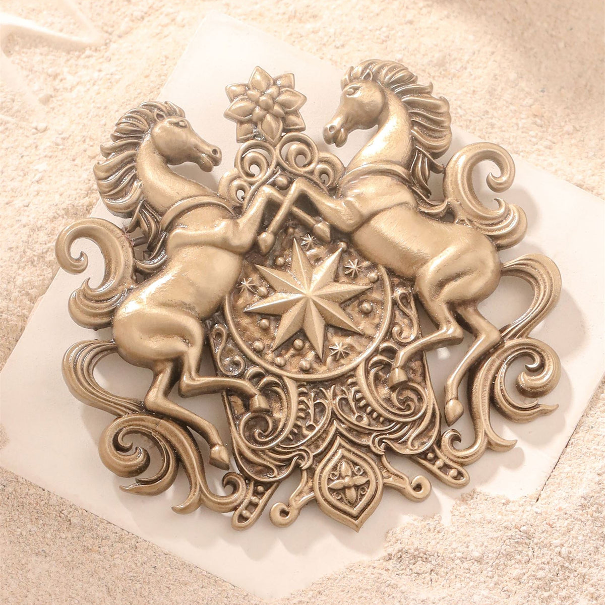 Royal Stallion Crest Brooch – Ganpatis