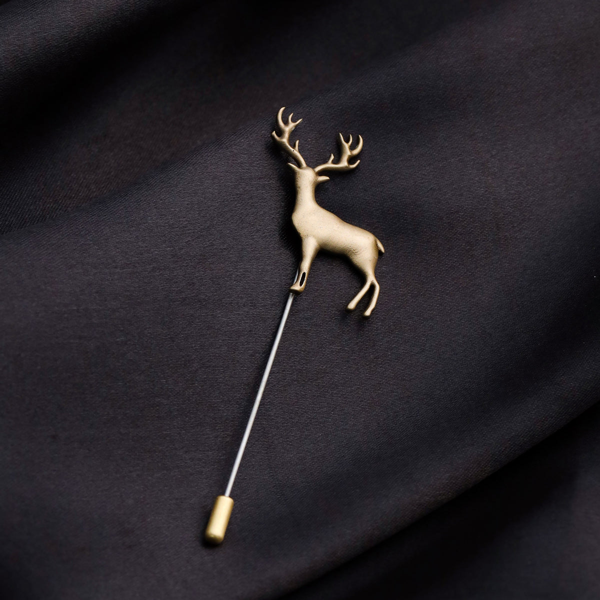 Daring Deer Lapel Pin – Ganpatis